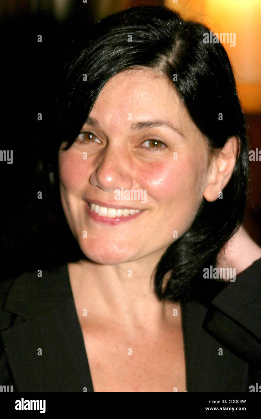 Jan. 1, 2011 - New York, New York, U.S. - LINDA TARANTINOÃƒÅ .K32528RM ...