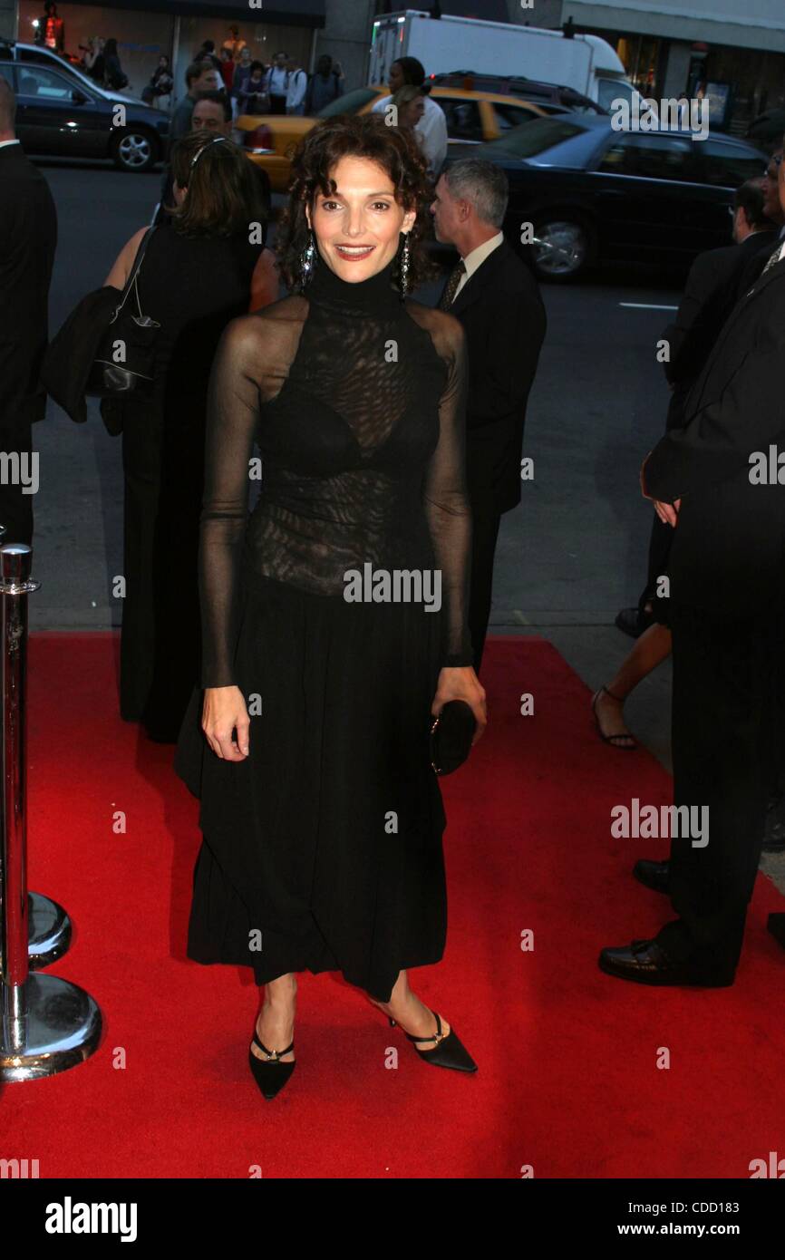 Mary elizabeth mastrantonio scarface hi-res stock photography and ...