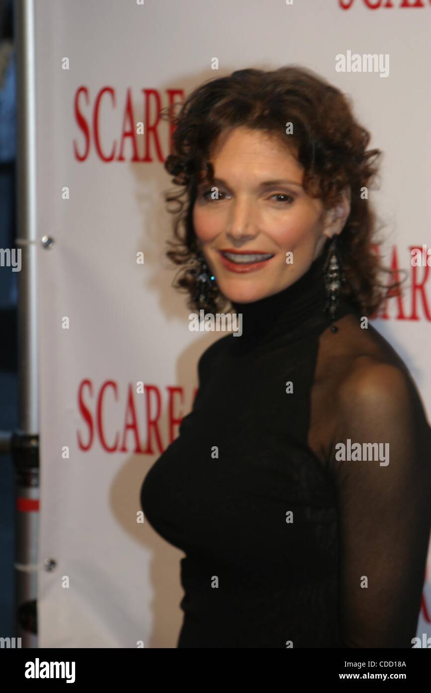 Mary elizabeth mastrantonio scarface hi-res stock photography and ...