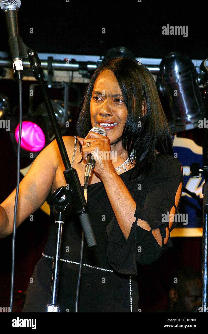 Jan. 1, 2011 - New York, New York, U.S. - ANN PEEBLES .K30296RM.MIRAMAX ...