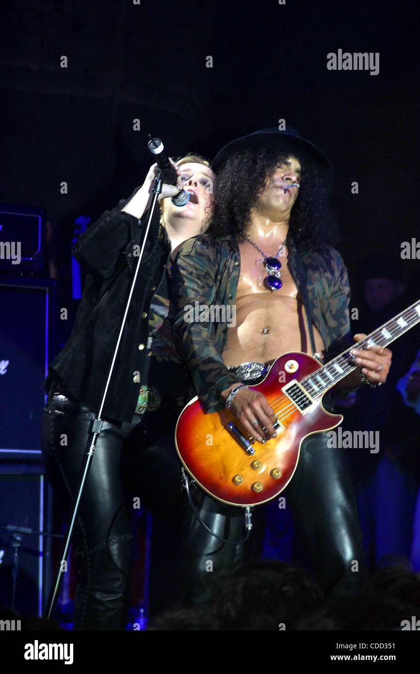 Slash party hi-res stock photography and images - Alamy