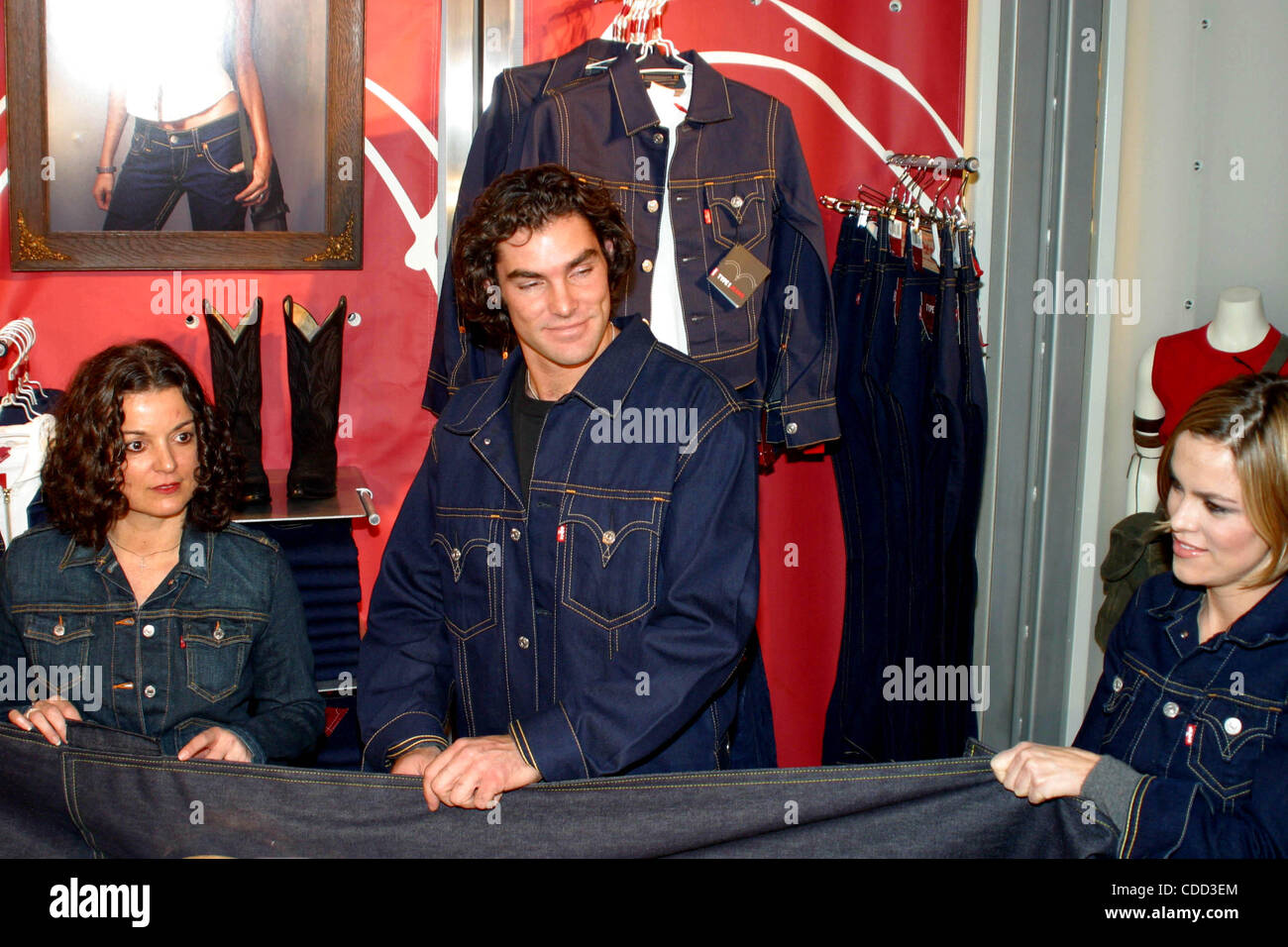 Jan. 1, 2011 - New York, New York, U.S. - K29196RM SD0220.EVAN MARRIOTT ...