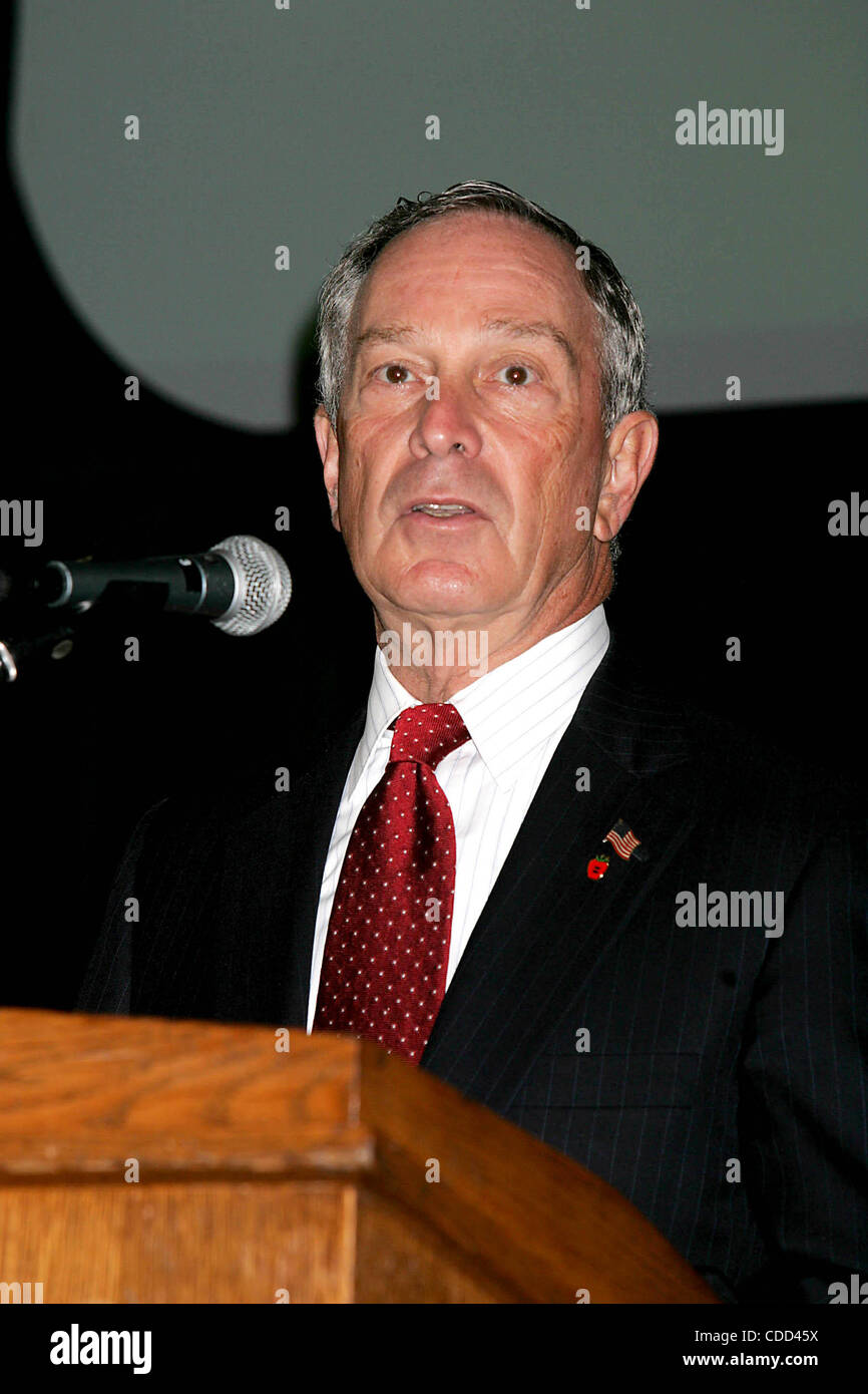 Maya Angelou Clinton High Resolution Stock Photography and Images - Alamy