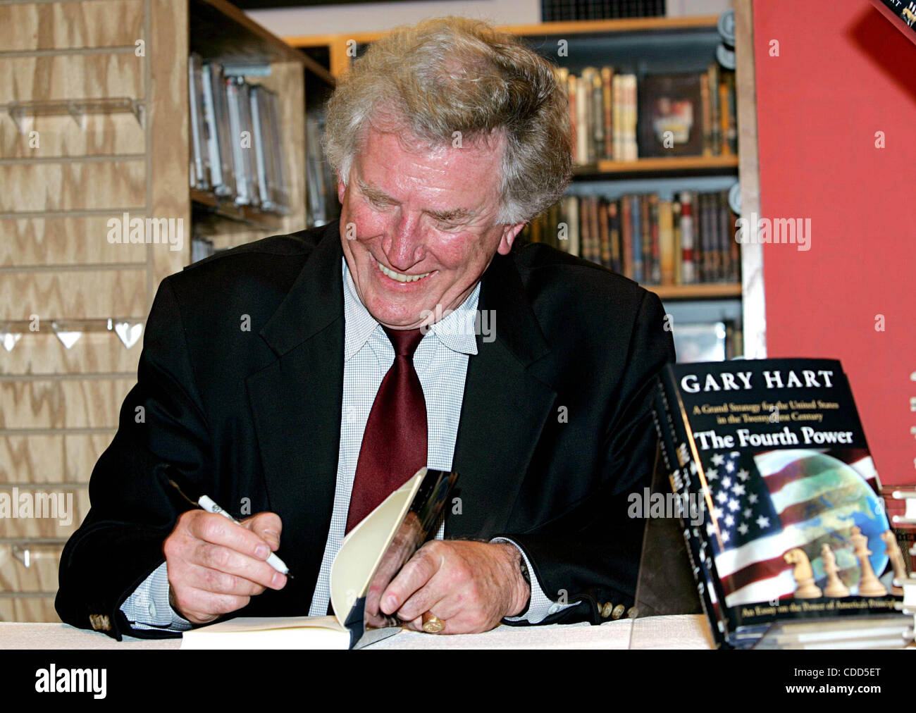 Jan. 1, 2011 - New York, New York, U.S. - K38815RM.FORMER U.S. SENATOR ...