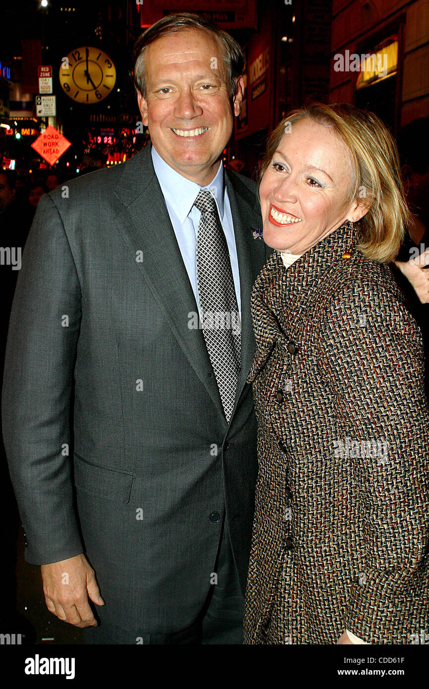 Jan. 1, 2011 - New York, New York, U.S. - K34656RM.SCREENING OF LORD OF ...