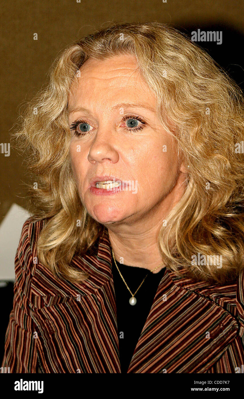 New mills festival hi-res stock photography and images - Alamy