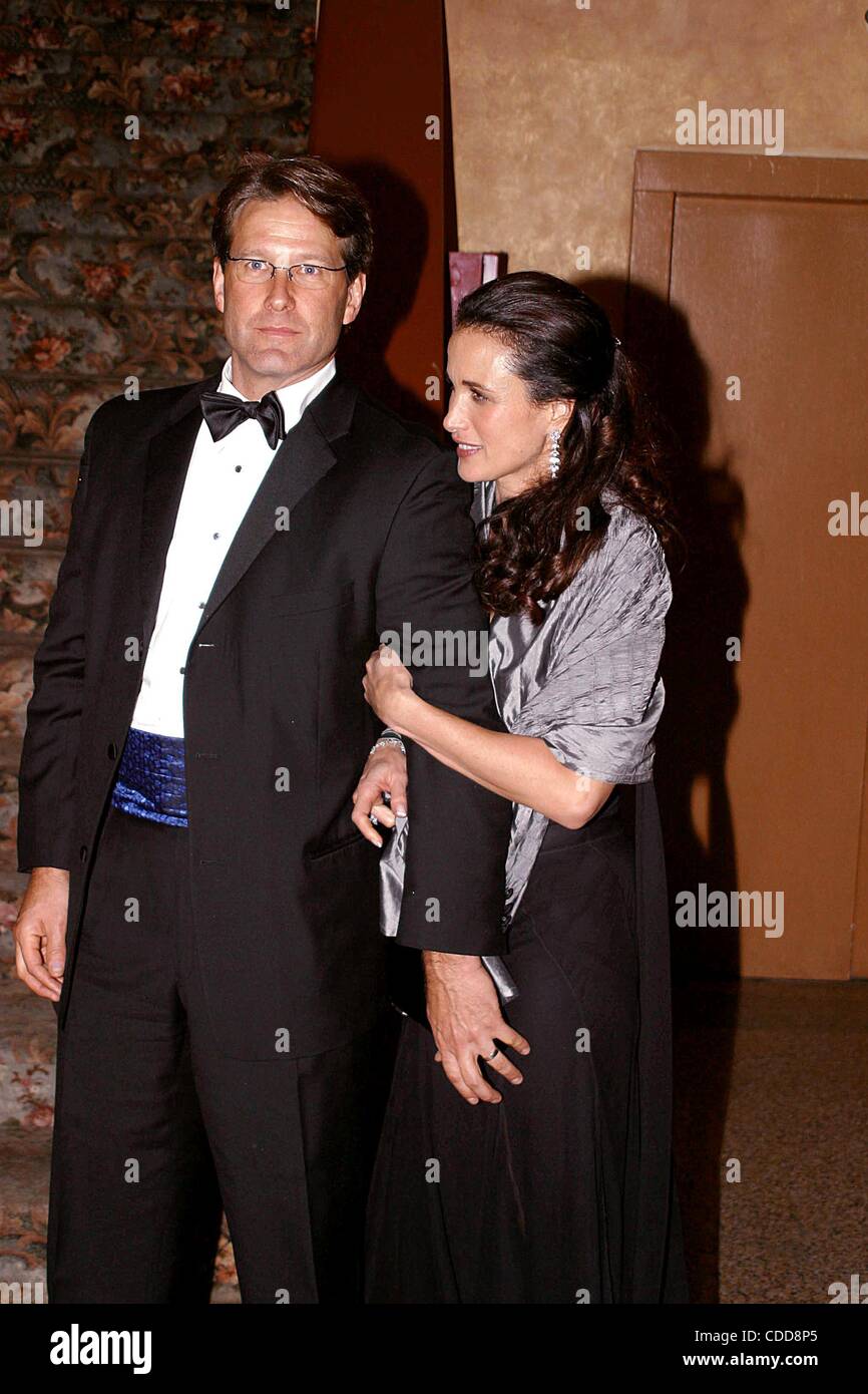 Jan. 1, 2011 - New York, New York, U.S. - K27596RM SD1202:.RHETT DECAMP HARTZOG AND ANDIE ...