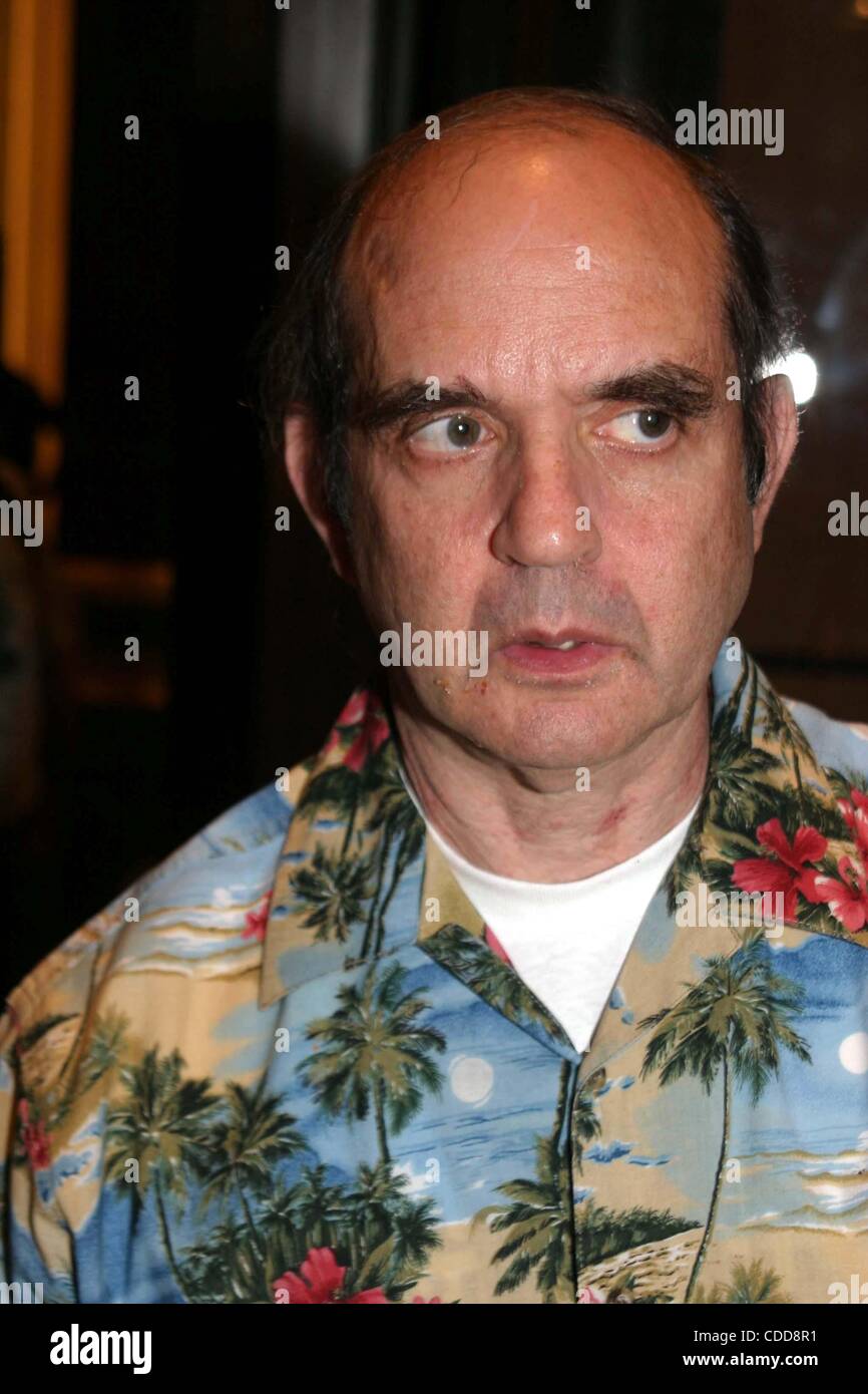 Harvey pekar hi-res stock photography and images - Alamy