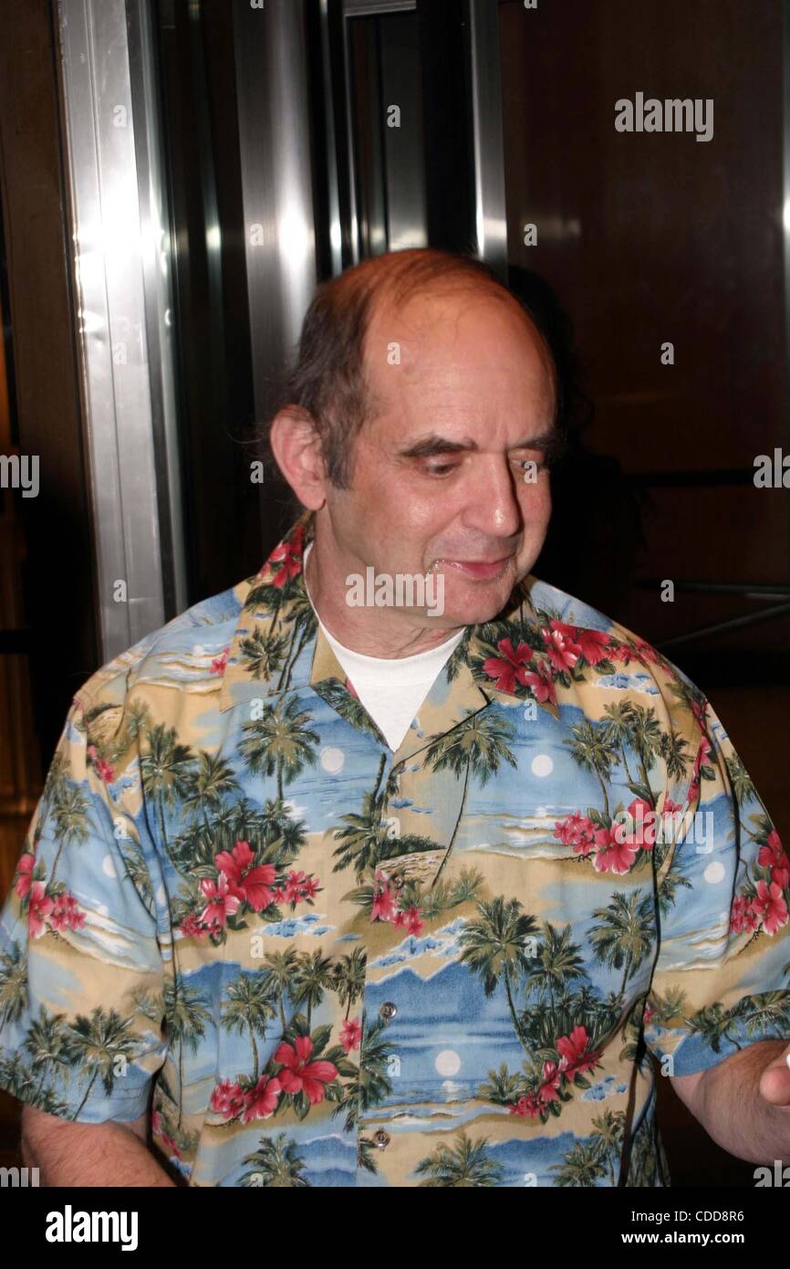 Harvey pekar hi-res stock photography and images - Alamy