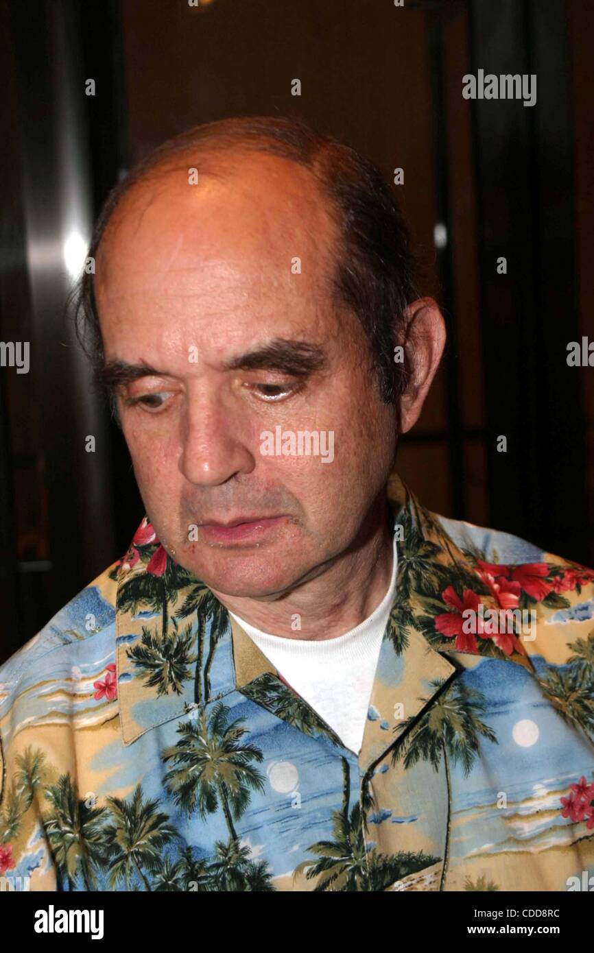 Harvey pekar hi-res stock photography and images - Alamy