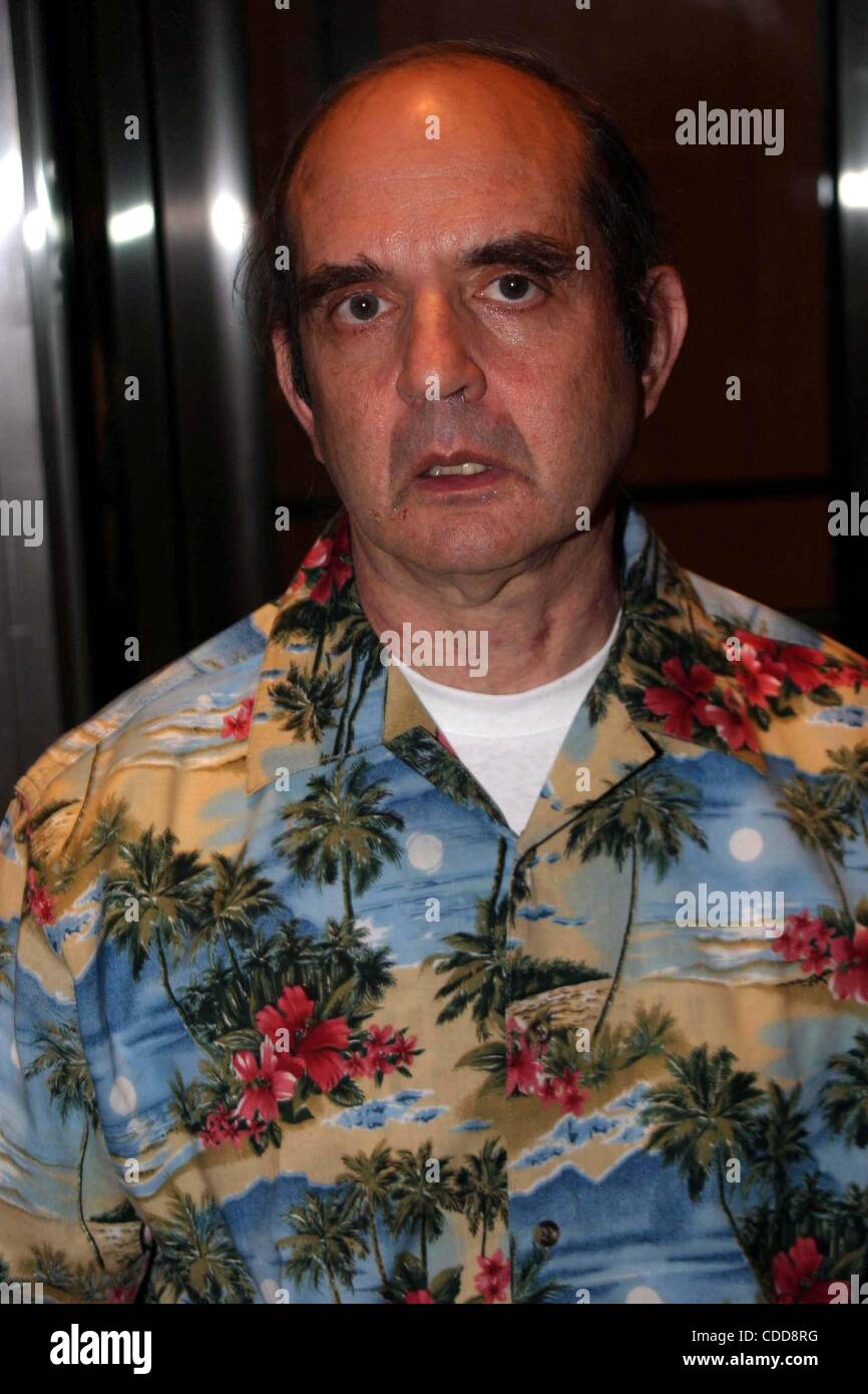 Harvey pekar hi-res stock photography and images - Alamy