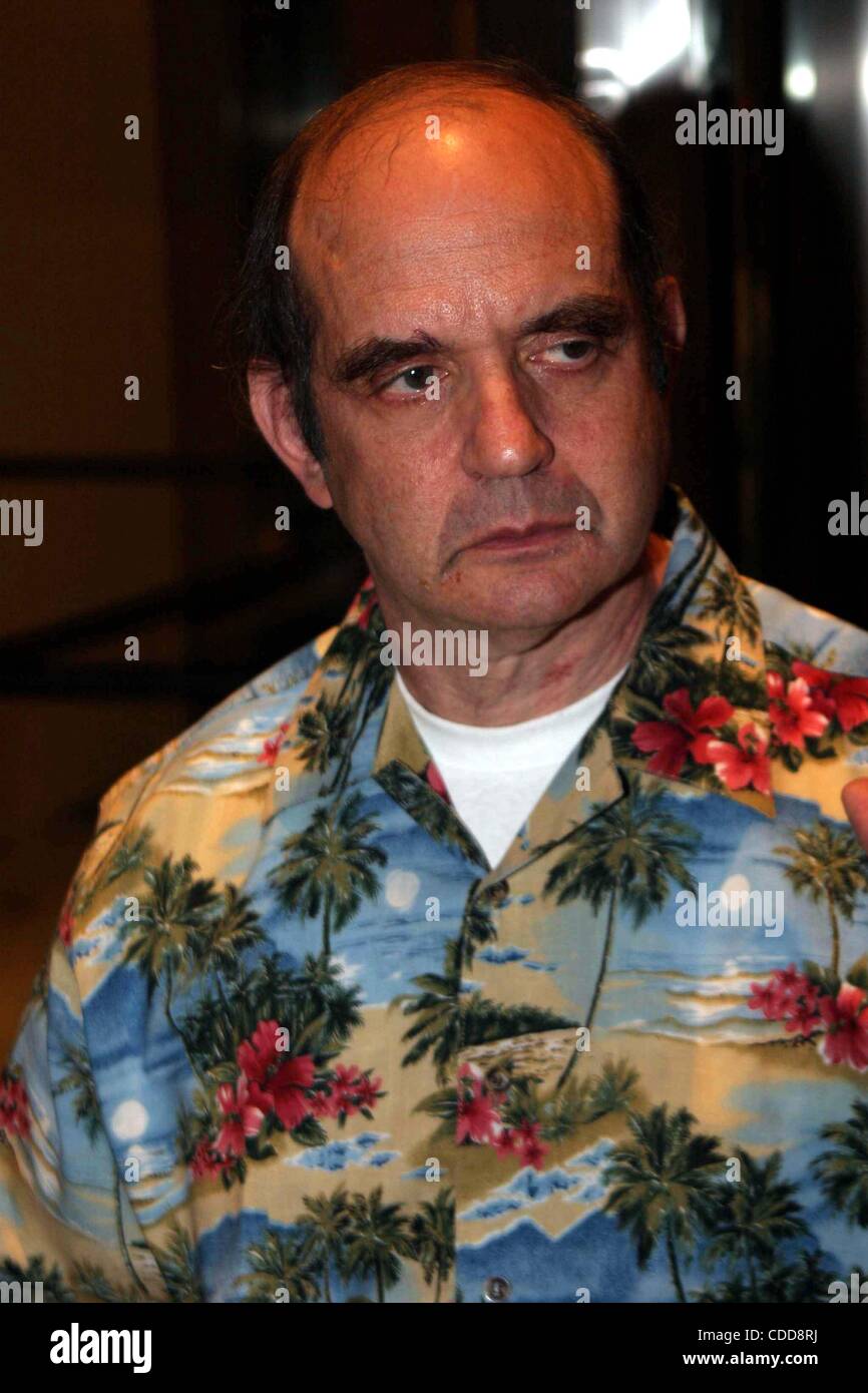 Harvey pekar hi-res stock photography and images - Alamy
