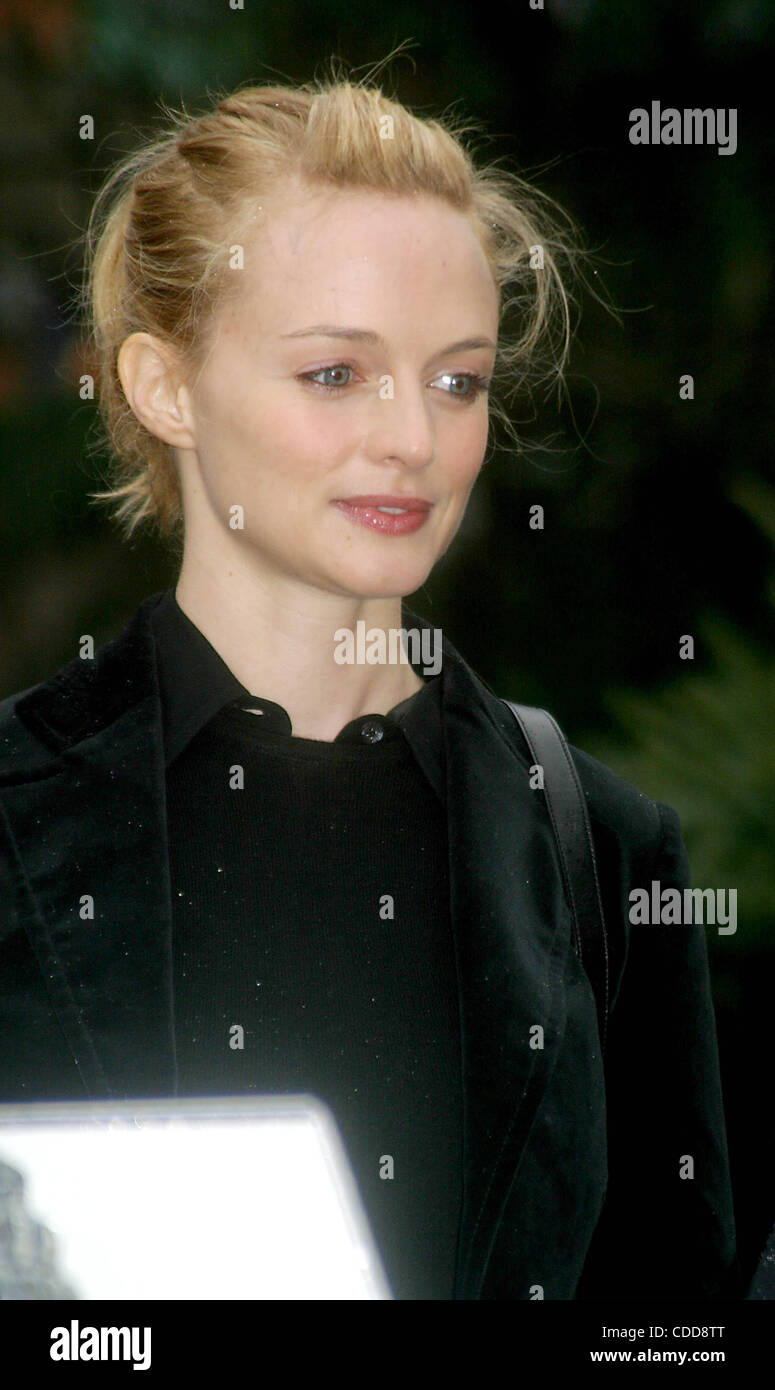 Jan. 1, 2011 - New York, New York, U.S. - K34761RM.HEATHER GRAHAM AND ...