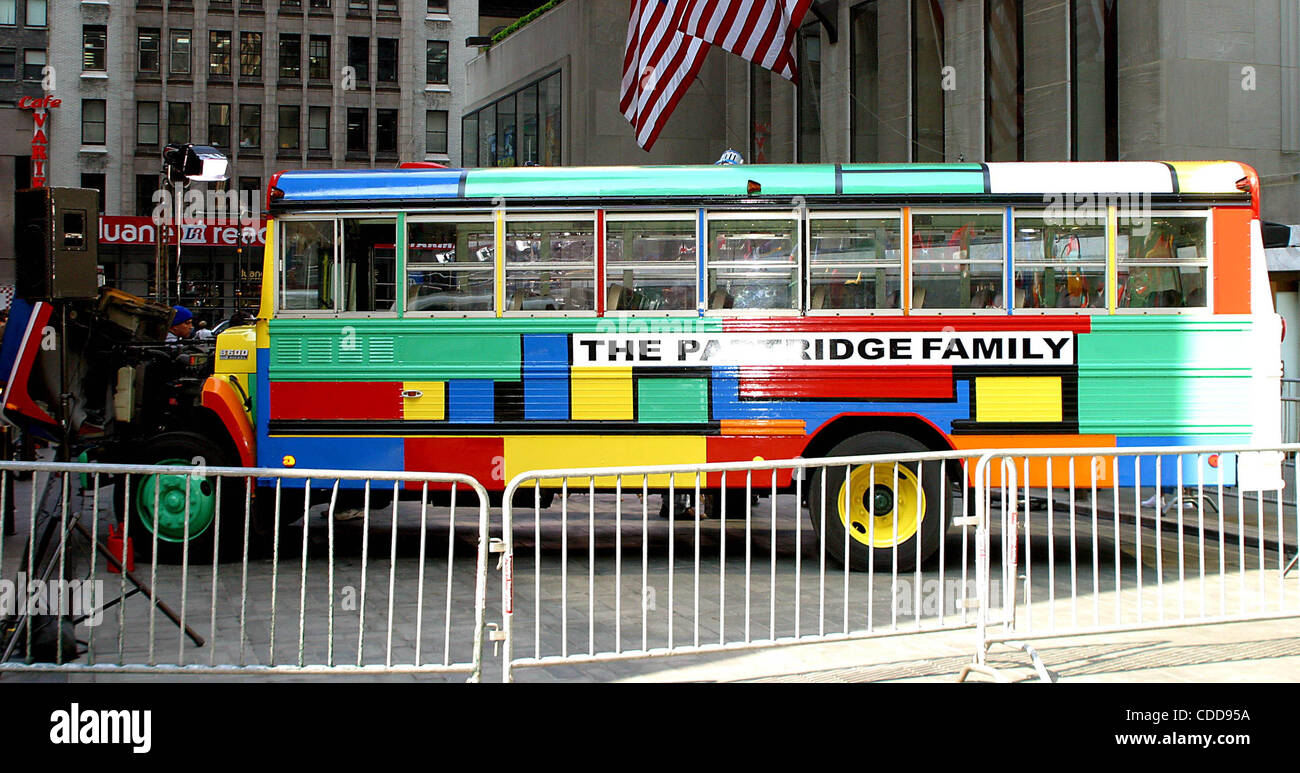 Partridge family bus hi-res stock photography and images - Alamy