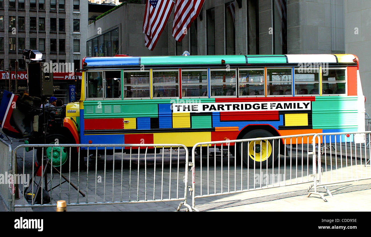 Partridge family bus hi-res stock photography and images - Alamy
