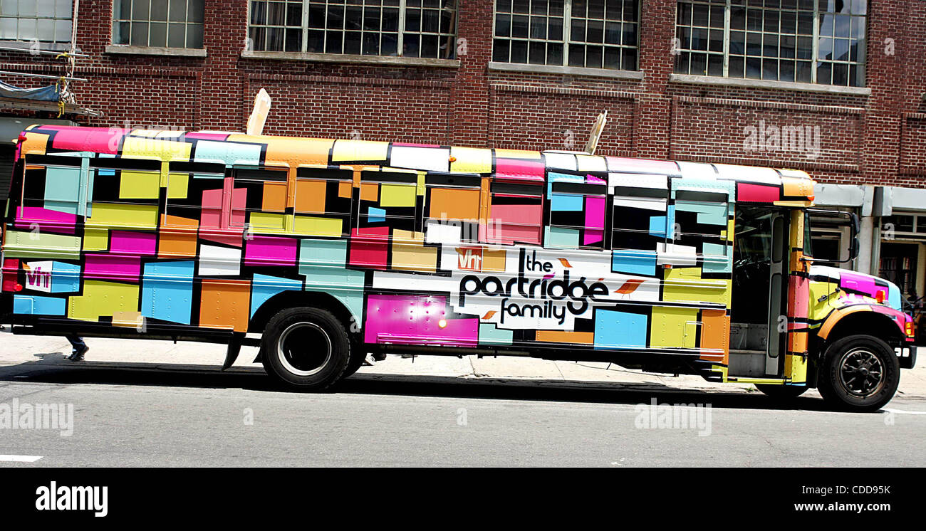 Partridge family bus hi-res stock photography and images - Alamy