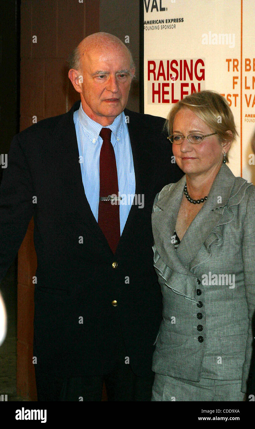 Helen boyle hi-res stock photography and images - Alamy