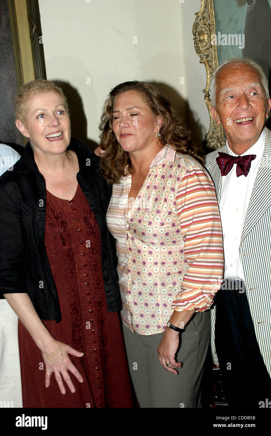 Jan. 1, 2011 - New York, New York, U.S. - LYNN REDGRAVE, KATHLEEN ...