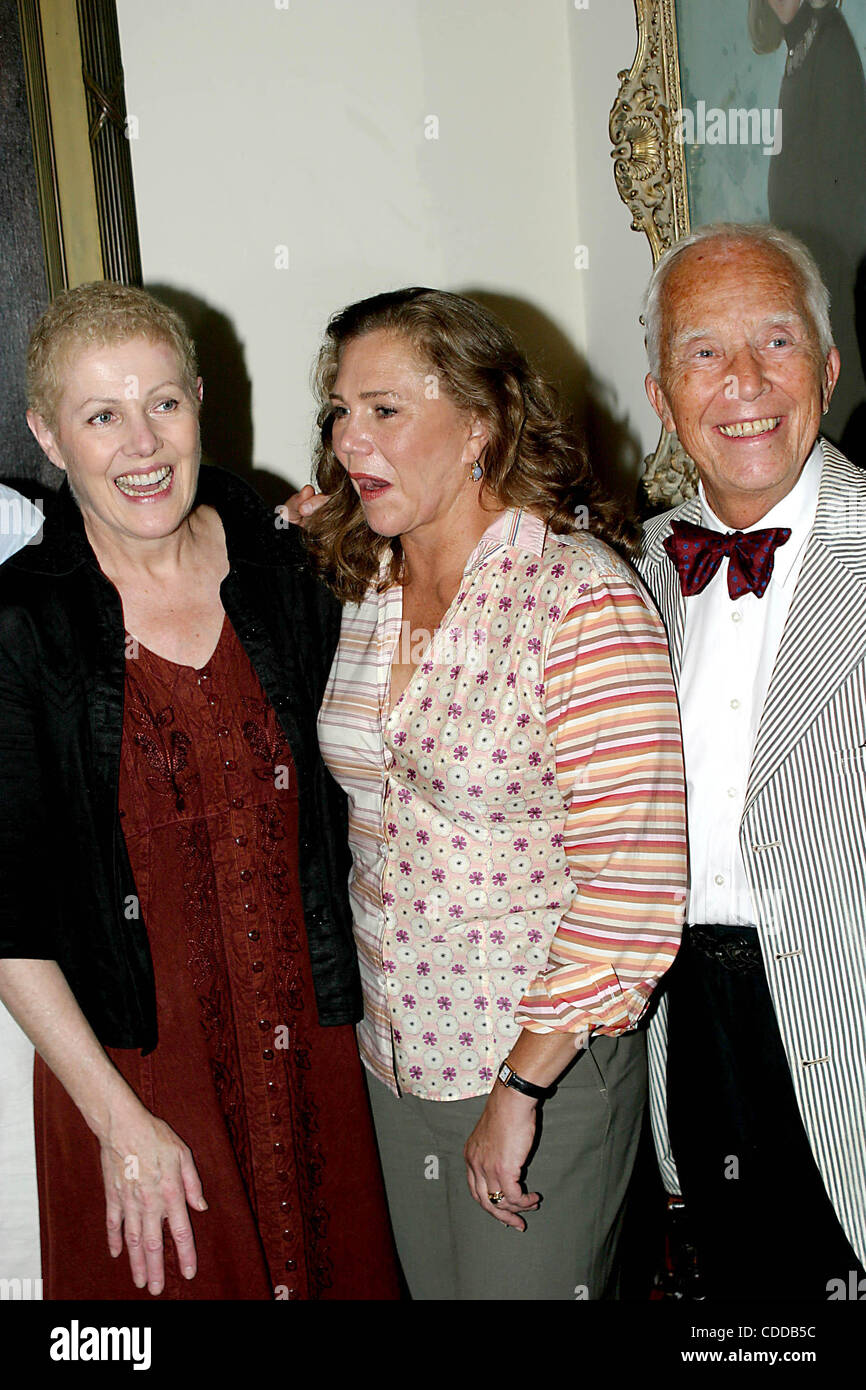 Kathleen lynn hi-res stock photography and images - Alamy