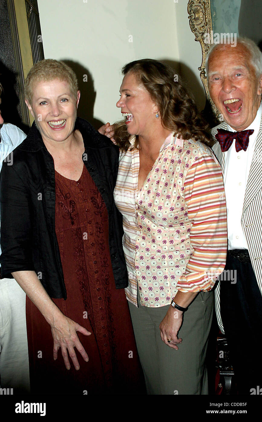 Jan. 1, 2011 - New York, New York, U.S. - LYNN REDGRAVE, KATHLEEN ...