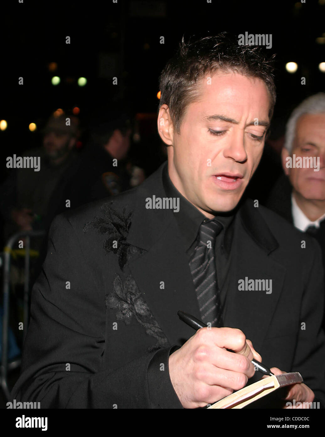 Jan. 1, 2011 - New York, New York, U.S. - K34244RM.ROBERT DOWNEY JR AND ...