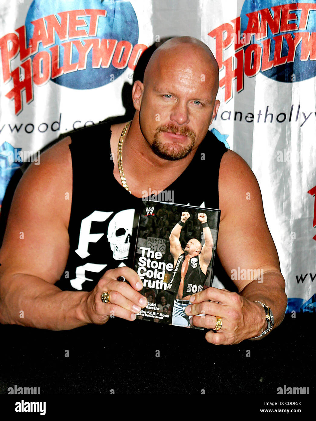 Jan. 1, 2011 - New York, New York, U.S. - K33792RM.WWE SUPERSTAR STONE ...