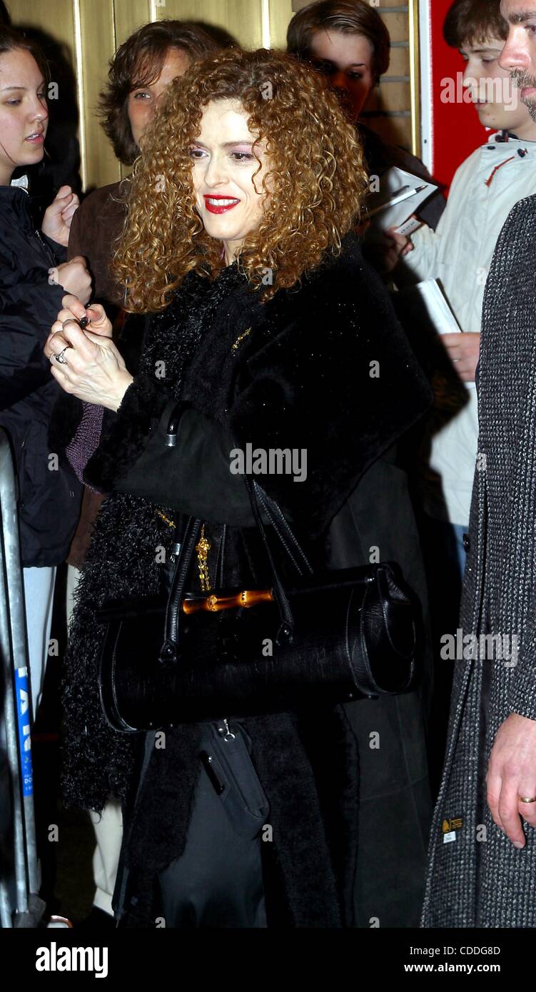 Bernadette peters gypsy hi-res stock photography and images - Alamy