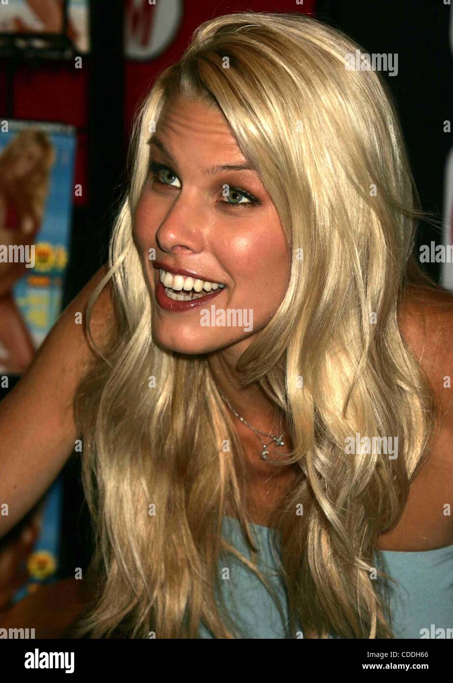 Fhm girl hi-res stock photography and images - Alamy