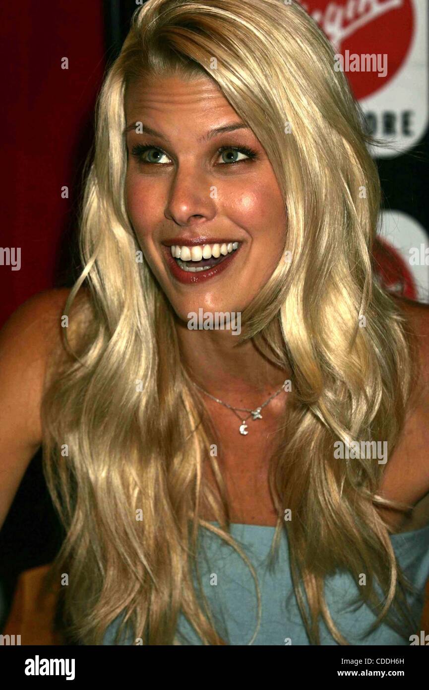 Jan. 1, 2011 - New York, New York, U.S. - K38194RM.FHM COVER GIRL BETH ...