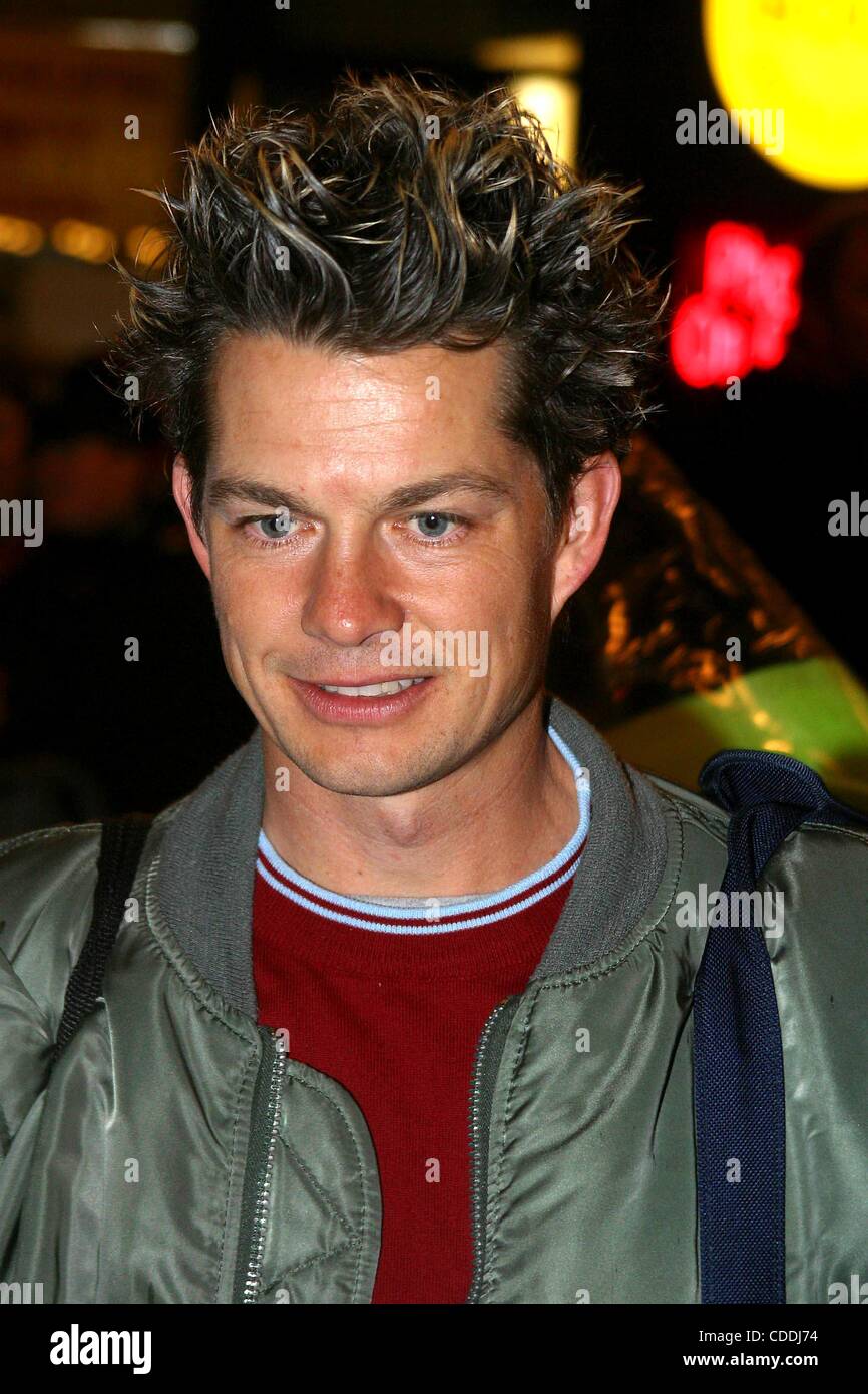 Adrian young no doubt hi-res stock photography and images - Alamy