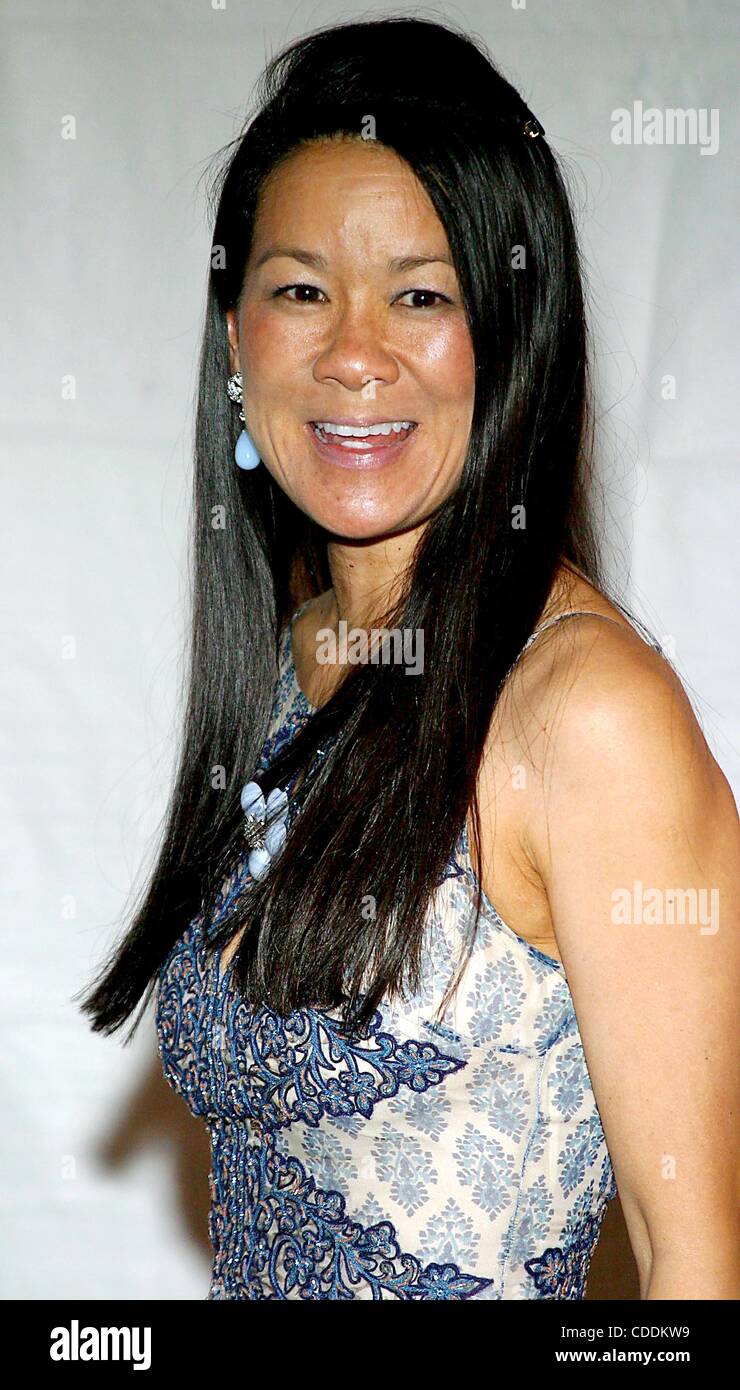 Jan. 1, 2011 - New York, New York, U.S. - HELEN LEE SCHIFTER.K30436RM ...