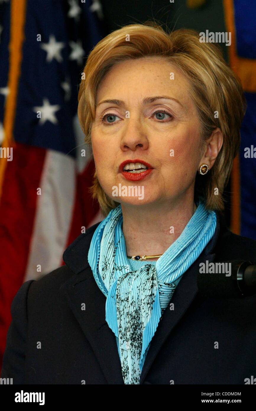 Jan. 1, 2011 - New York, New York, U.S. - K34826RM.SENATOR HILLARY ...