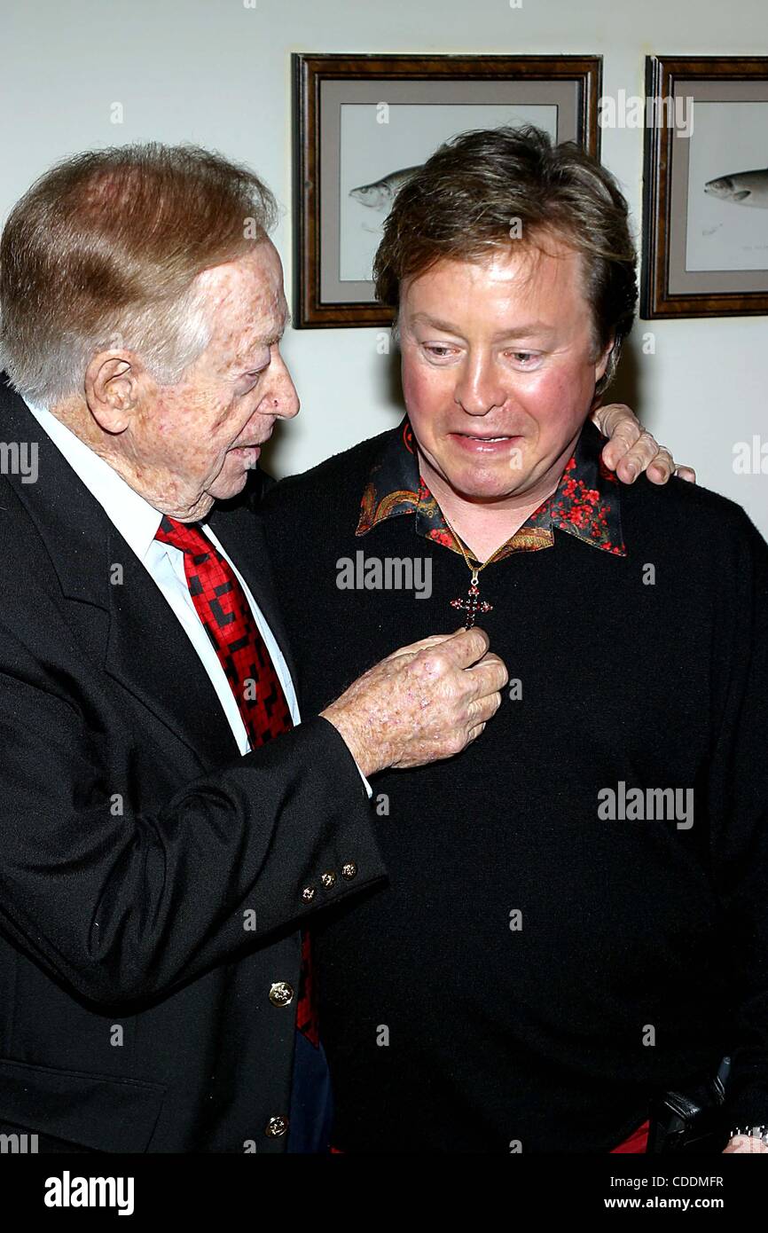 Jan. 1, 2011 - New York, New York, U.S. - RICK DERRINGER.K30196RM ...