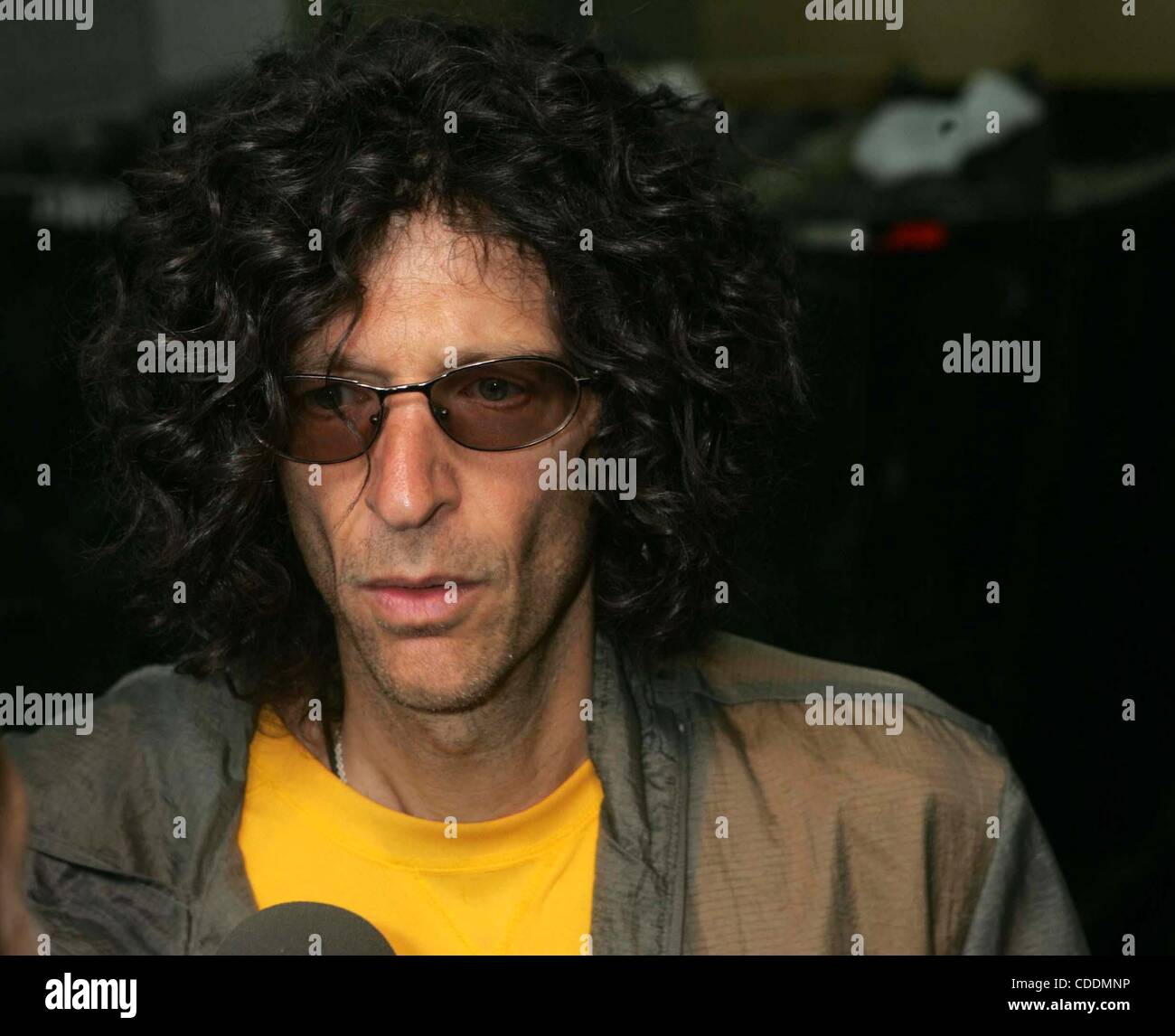 Jan. 1, 2011 - New York, New York, U.S. - K38141RM.HOWARD STERN GIVES ...