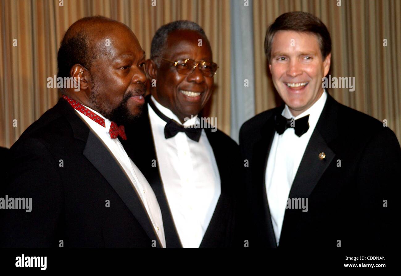 Jan. 1, 2011 - New York, New York, U.S. - ROY INNIS HANK AARON BILL ...