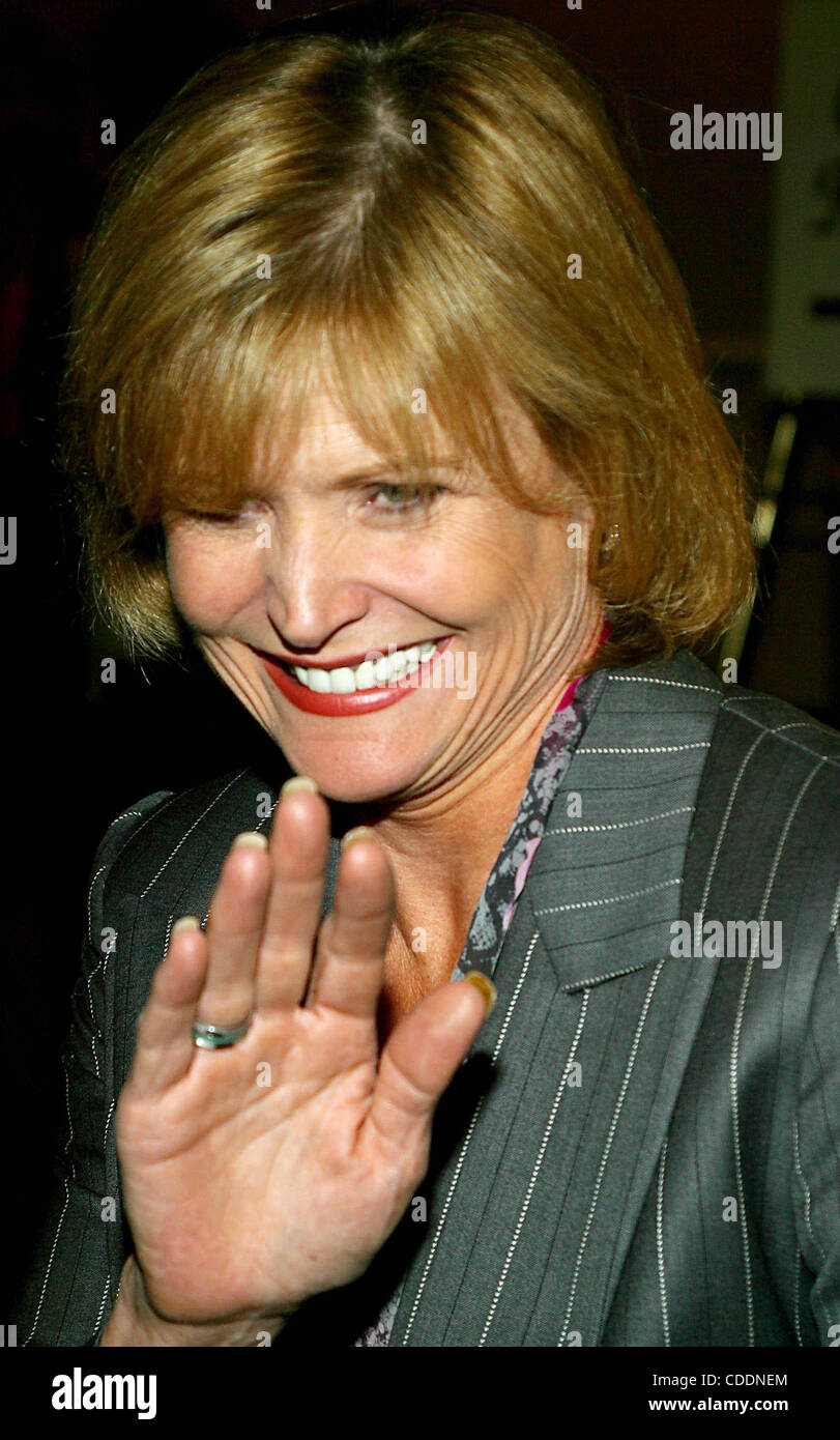 Catherine crier hi-res stock photography and images - Alamy