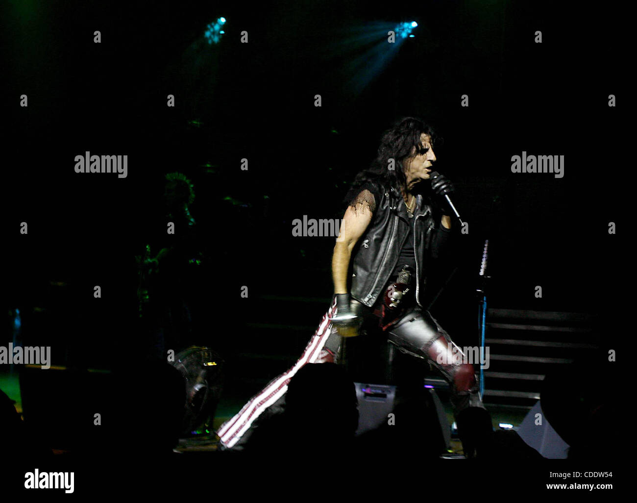 Jan. 1, 2011 - New York, New York, U.S. - K33746RM.ALICE COOPER CONCERT ...