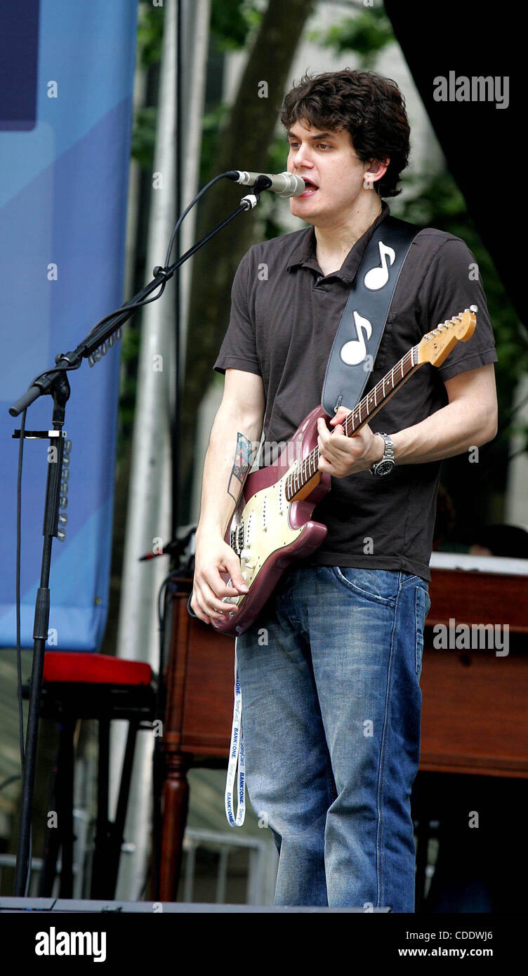 John mayer 2011 hi-res stock photography and images - Alamy