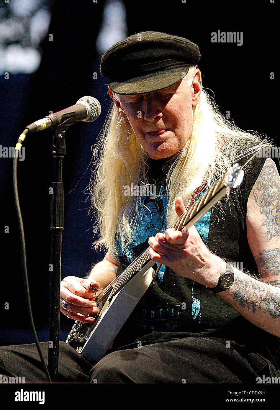 Johnny winter concert hi-res stock photography and images - Alamy