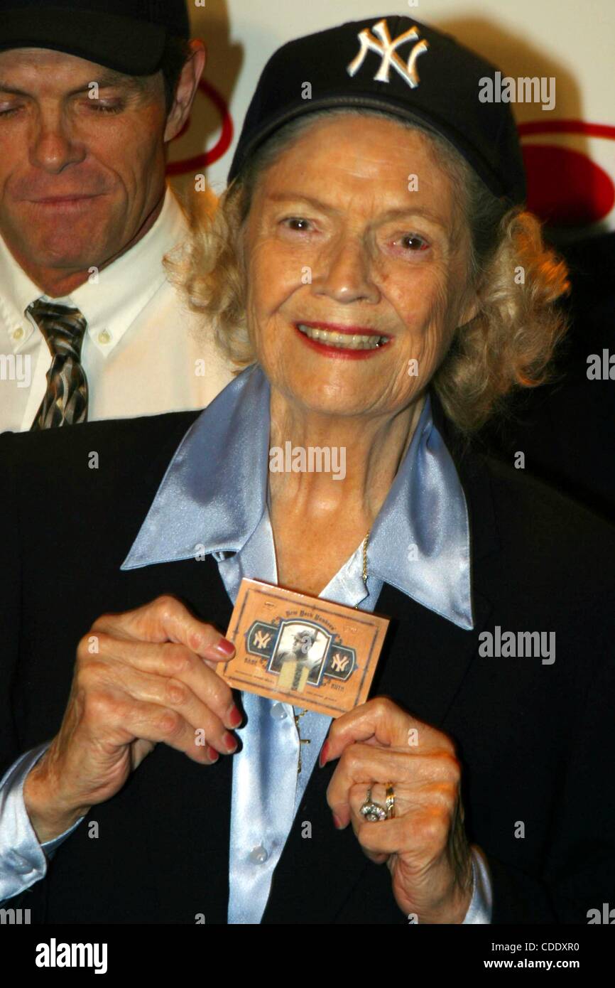 Daughter babe ruth julia ruth hi-res stock photography and images - Alamy