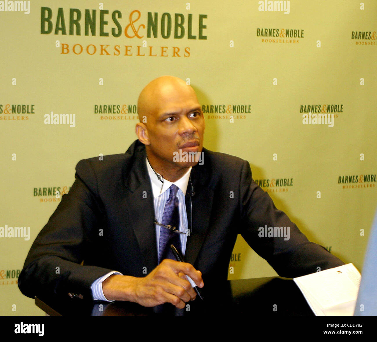 Jan. 1, 2011 - New York, New York, U.S. - K37067RM.KAREEM ABDUL-JABBAR ...