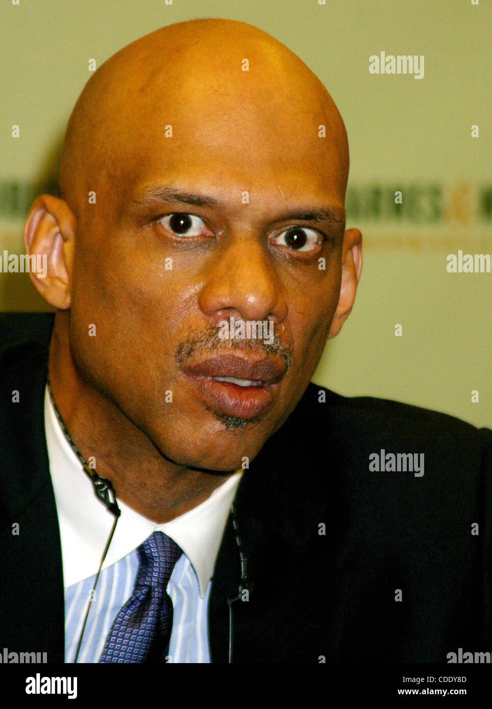 Jan. 1, 2011 - New York, New York, U.S. - K37067RM.KAREEM ABDUL-JABBAR ...
