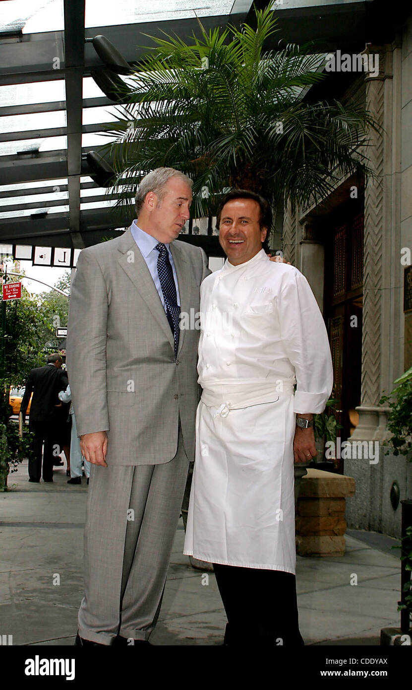 Daniel boulud chef hi-res stock photography and images - Alamy