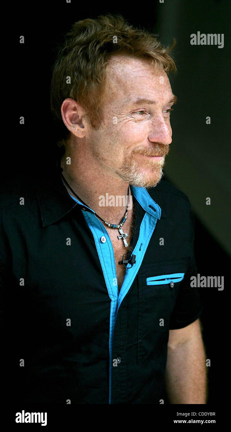 Jan. 1, 2011 - New York, New York, U.S. - K38406RM.DANNY BONADUCE TAKES ...