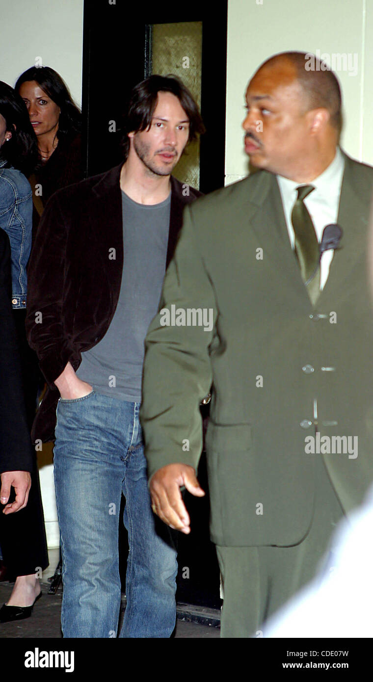 Keanu reeves matrix cast hi-res stock photography and images - Alamy