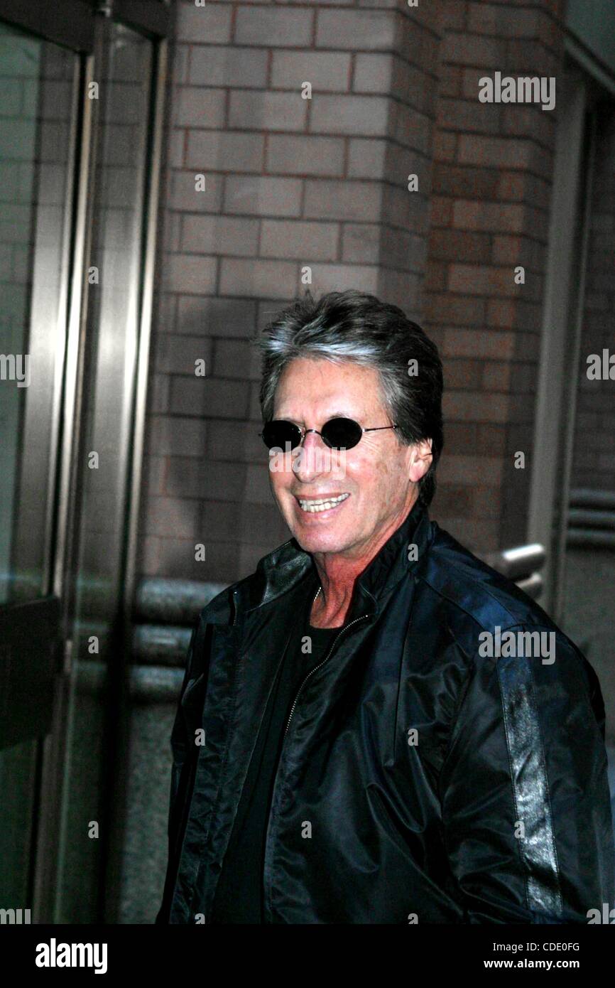David brenner hi-res stock photography and images - Alamy