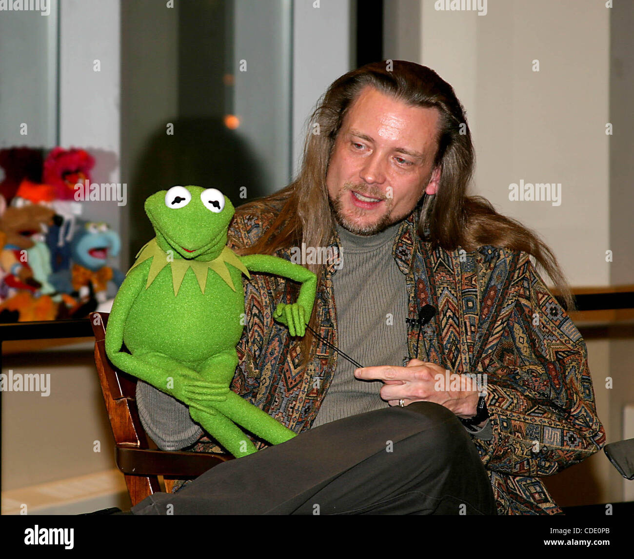 Kermit frog christmas hi-res stock photography and images - Alamy