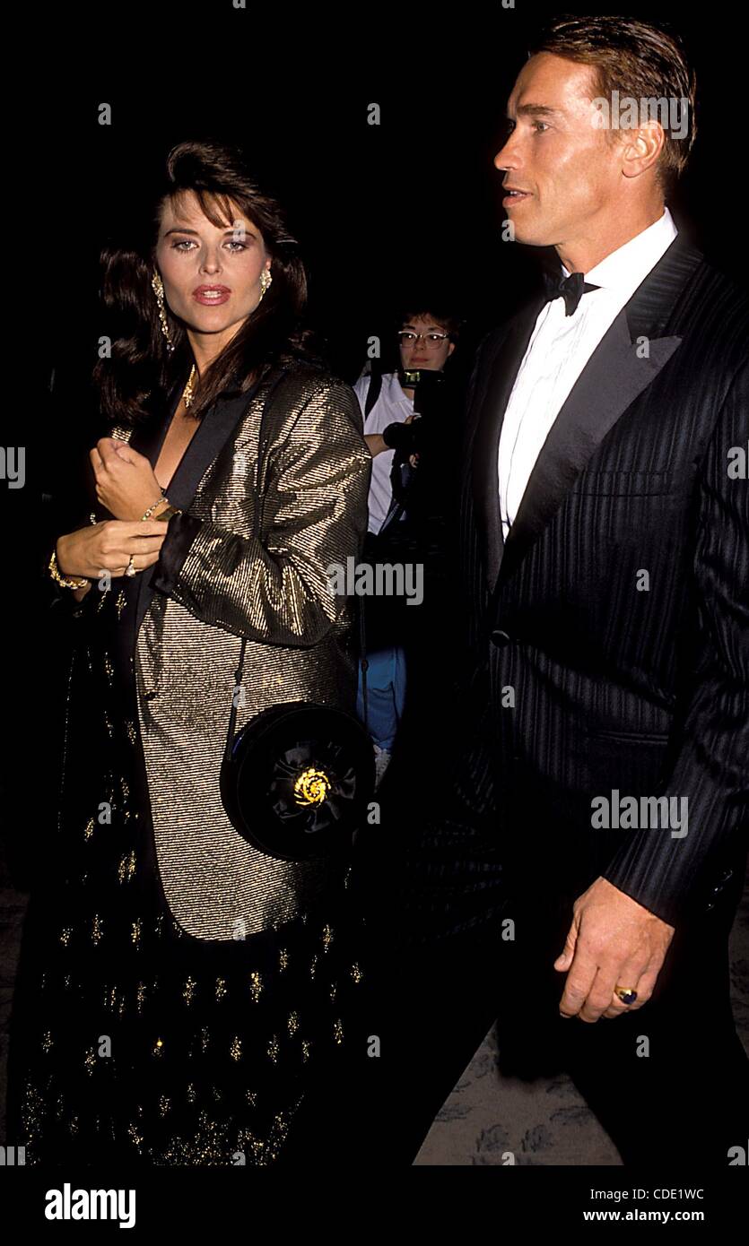 Husband of maria shriver hi-res stock photography and images - Alamy