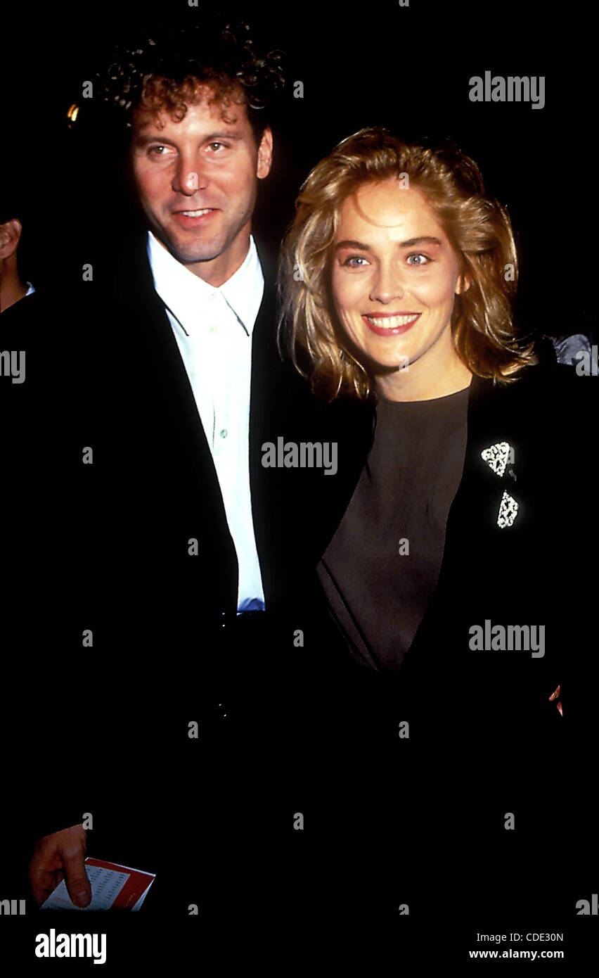 Jan. 1, 2011 - Hollywood, California, U.S. - 16113.TERRY LIPPMAN AND ...