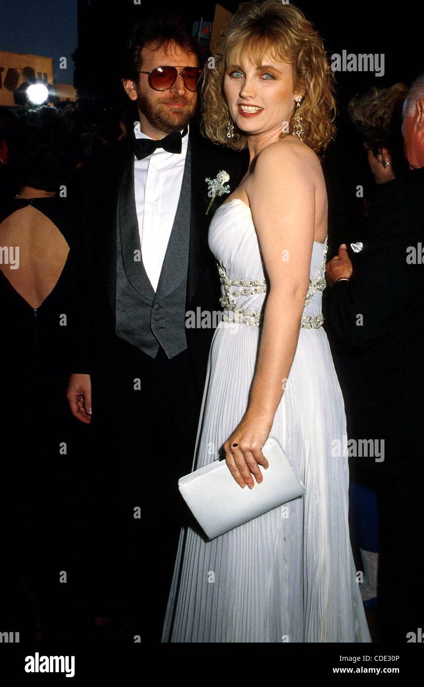 Jan. 1, 2011 - Hollywood, California, U.S. - 1987 ACADEMY AWARDS ...